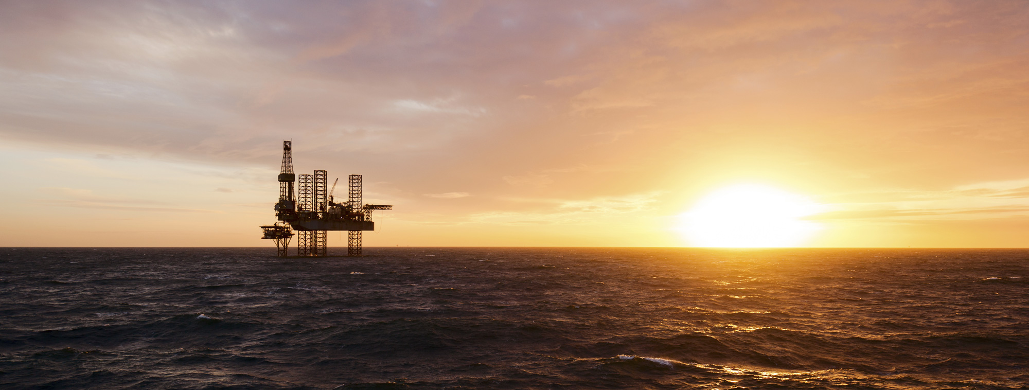 offshore-rig-drilling-for-oil - Gulf Electroquip
